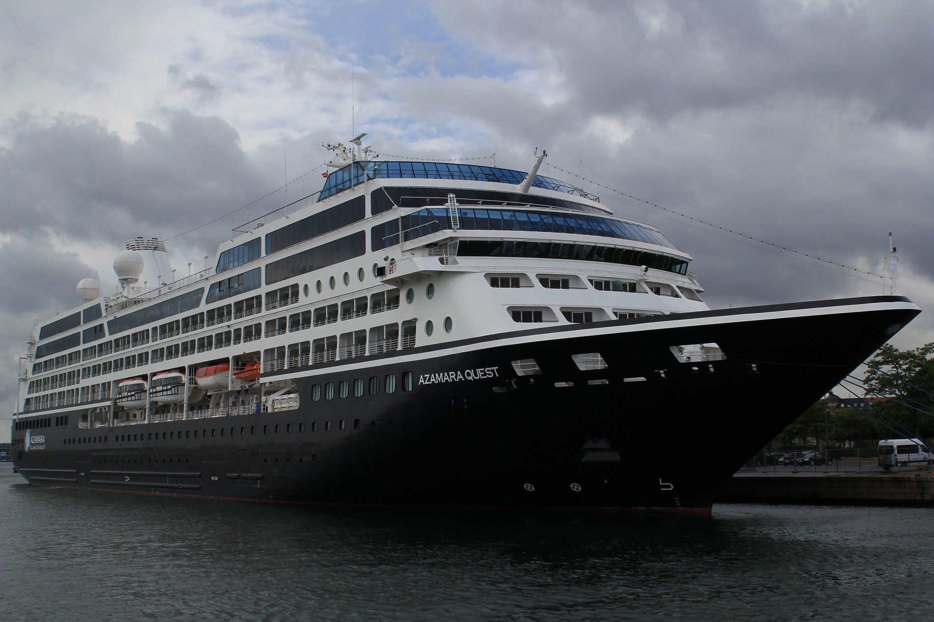 Azamara Quest
